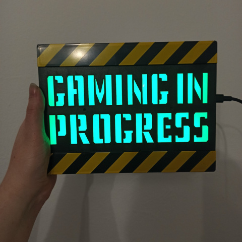 GAMING IN PROGRESS - świecąca tablica do postawienia lub powieszenia ...